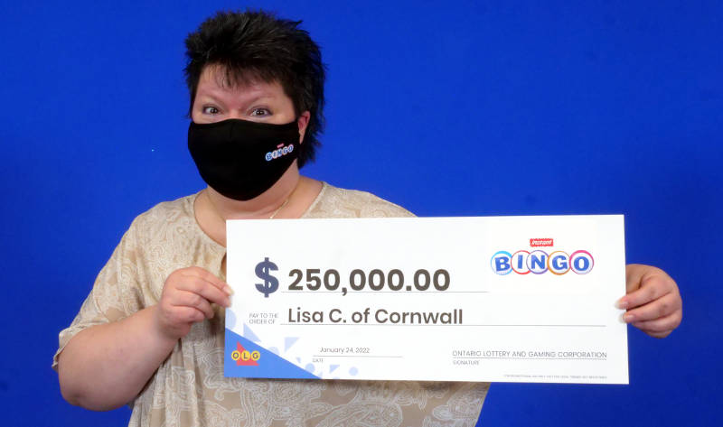 Cornwall woman wins $250,000 on scratch ticket – Cornwall Newswatch